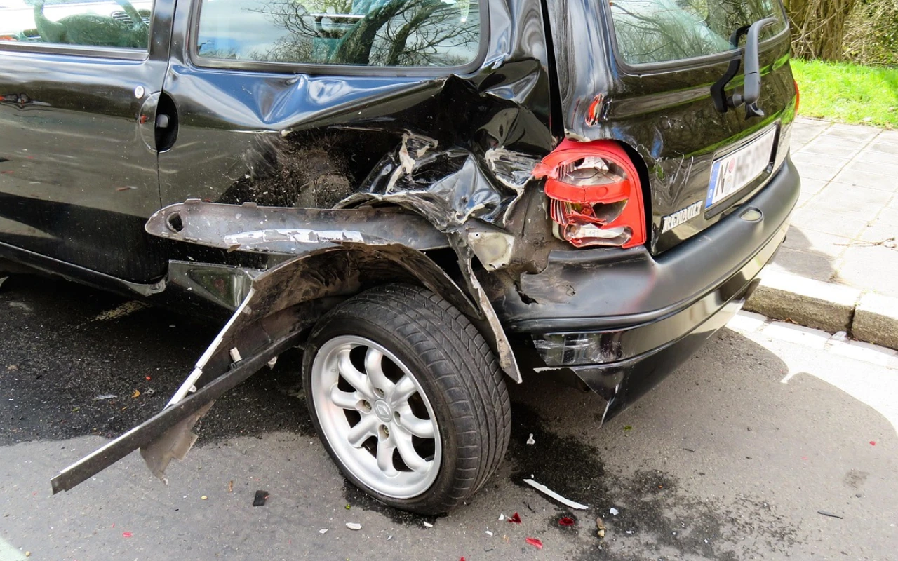 When Police Arrive At Your Car Accident | Kamper & Estrada, PLLC