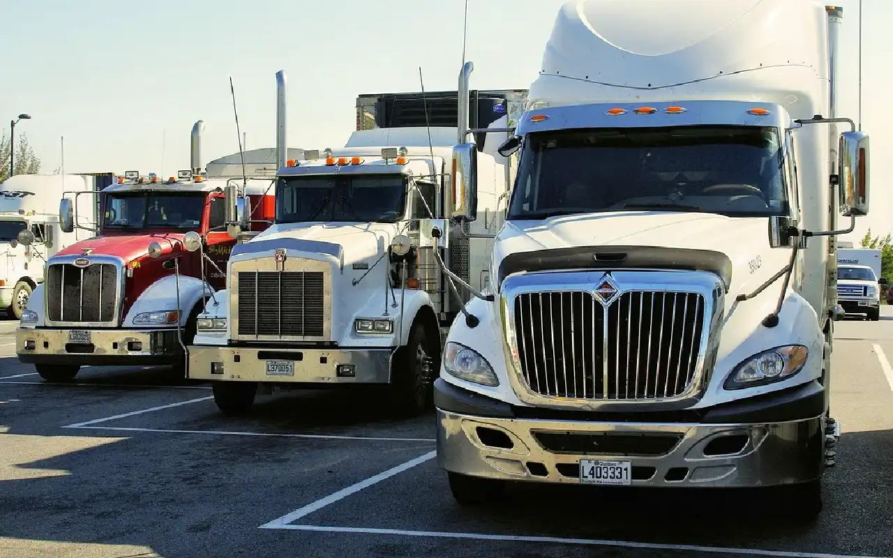 How Truck Accident Cases Differ From Car Accidents | Kamper & Estrada, PLLC